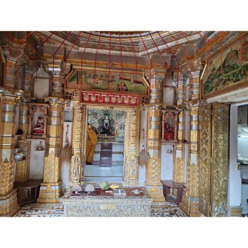 Shri Jain Upashray, 39, Athwa Gate,Surat,Gujarat - MyAdhyatm